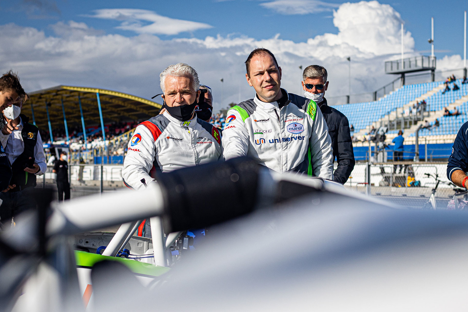 Pim van Riet is snel in alles met vier wielen - Mazda MX-5 Cup