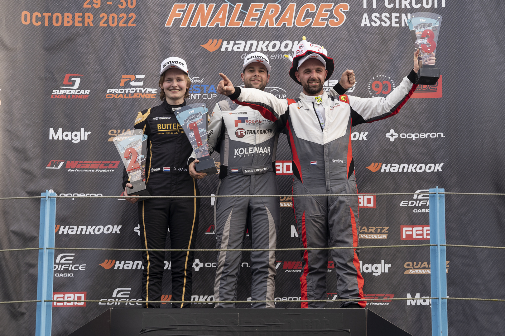 Niels Langeveld wint en verbetert zijn titelkansen - Mazda MX-5 Cup