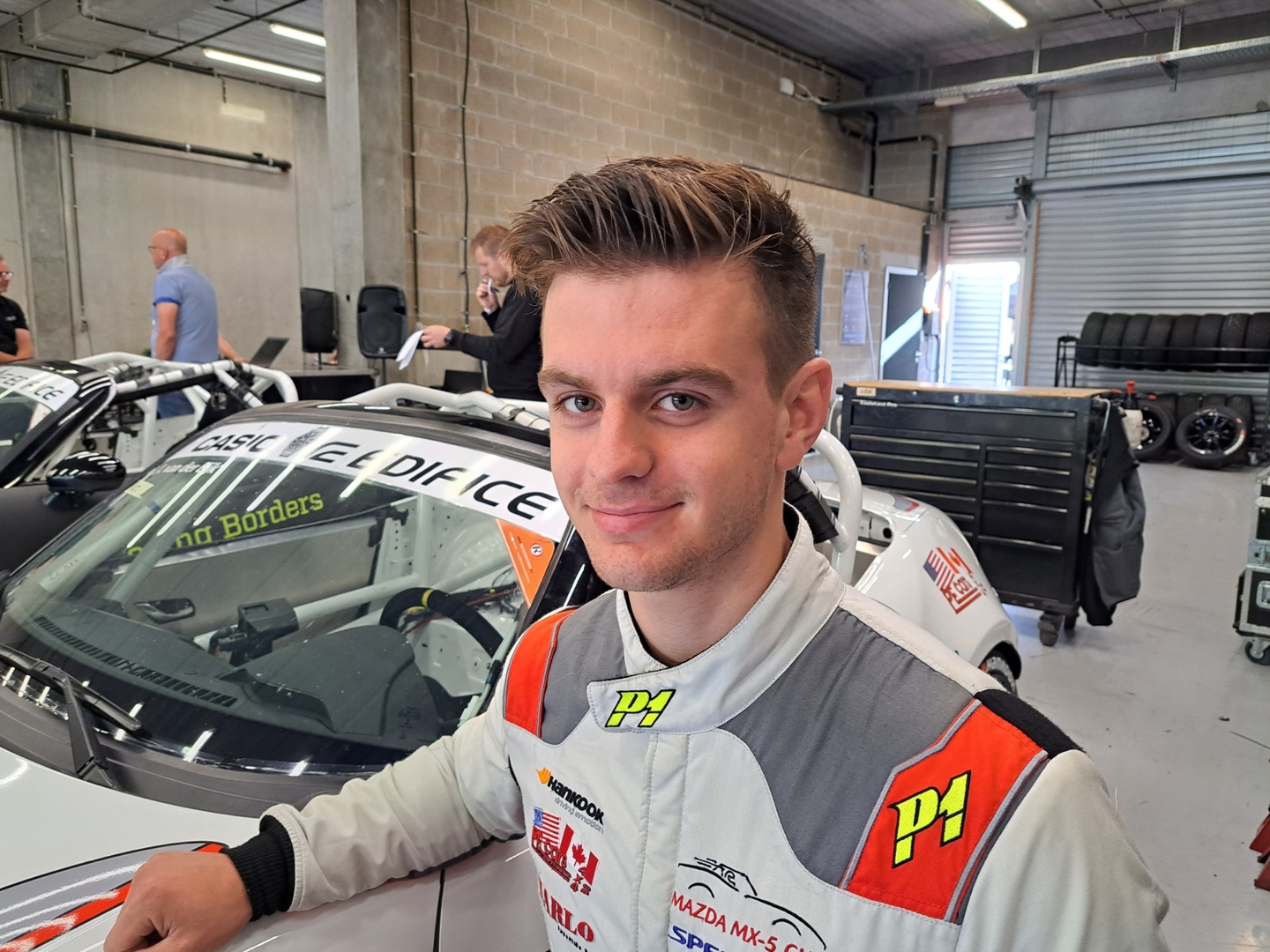 Jordy van der Eijk staat in zijn debuutjaar direct z’n mannetje - Mazda ...