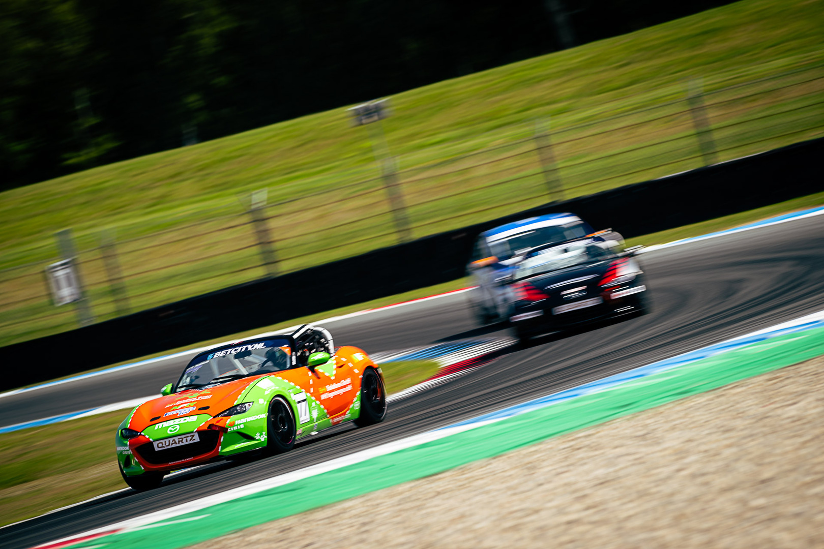 Sam Jongejan in laatste seconden naar poleposition - Mazda MX-5 Cup