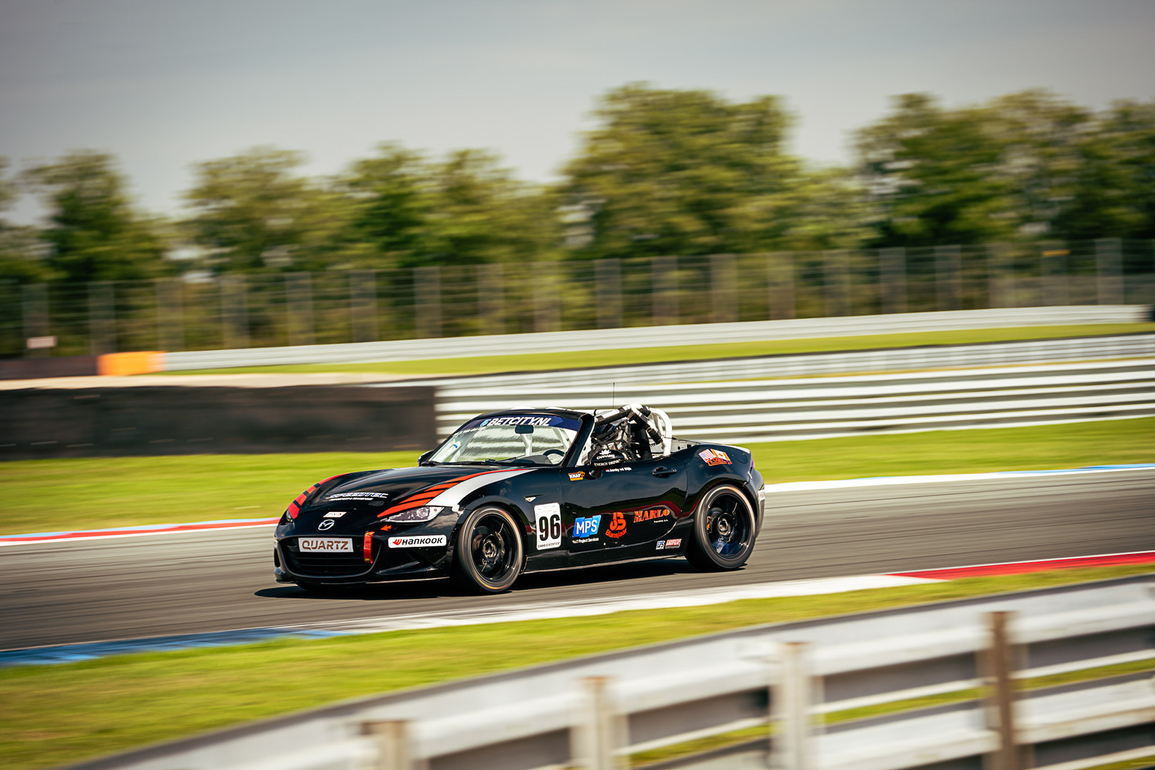 Sam Jongejan in laatste seconden naar poleposition - Mazda MX-5 Cup