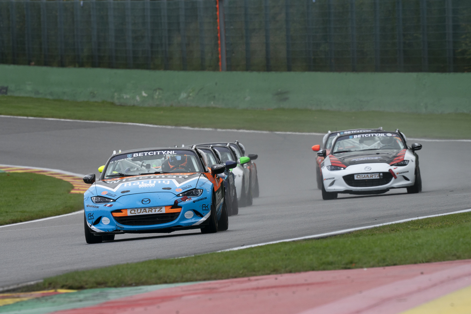 Overtuigende winst voor Sam Jongejan - Mazda MX-5 Cup