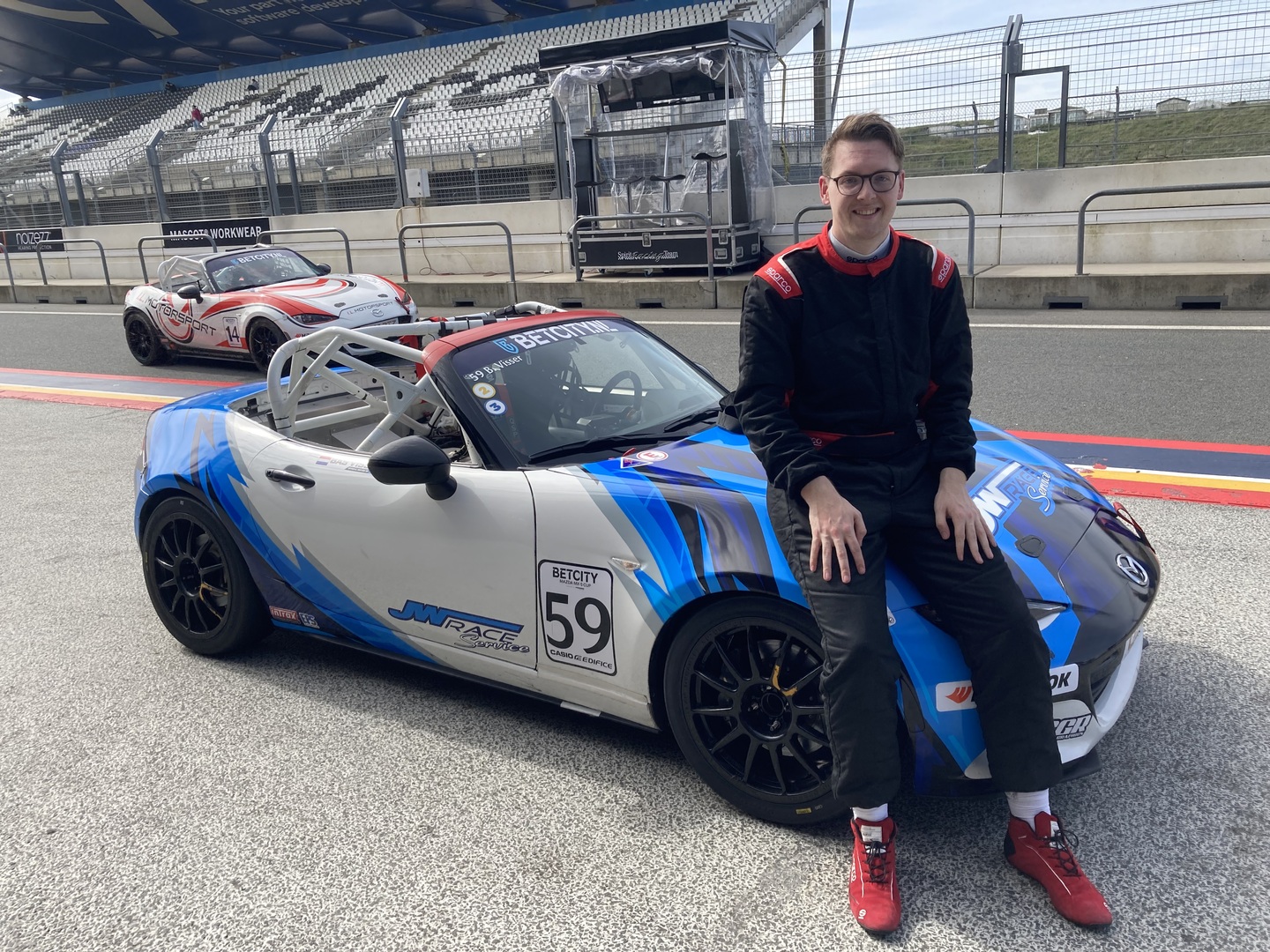 Leerzaam debuut voor Bas Visser - Mazda MX-5 Cup
